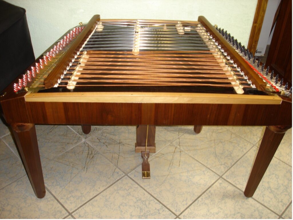 Kovács Balázs cimbalomkészítő mester | The history of the cimbalom